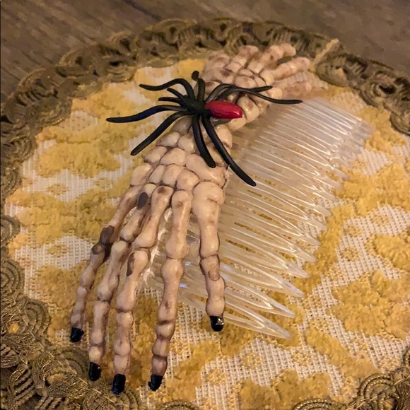 Halloween | Accessories | Halloween Hair Comb Creepy Spider Skeleton ...